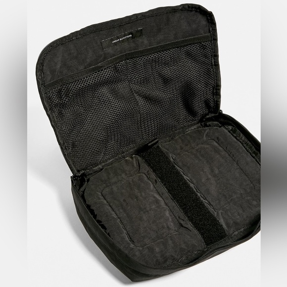 Urban Outfitters | Bags | New Urban Outfitters Chest Rig Utility Pack ...